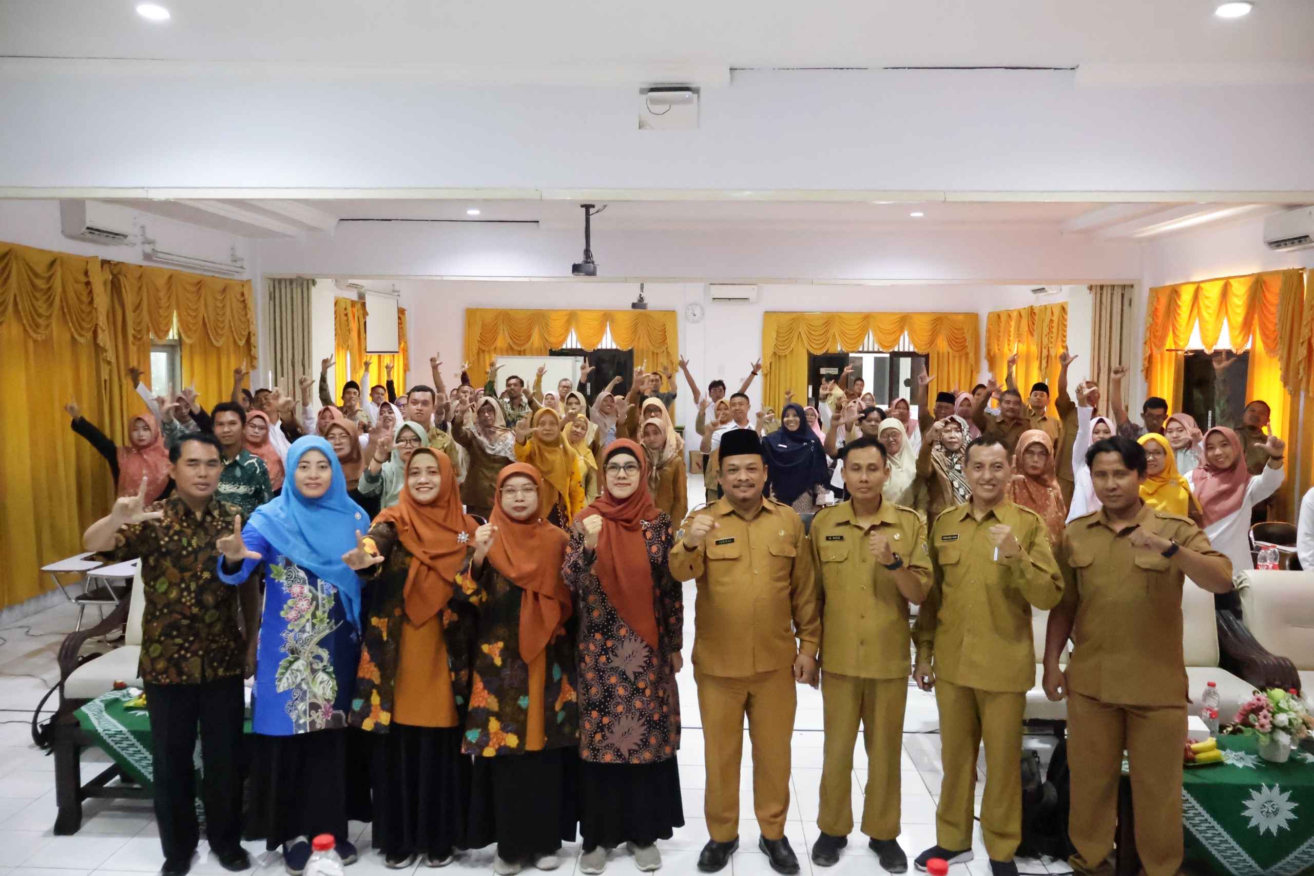 WORKSHOP PENGUATAN LITERASI NUMERASI, PRODI PPG JALIN KERJASAMA DENGAN ... WORKSHOP PENGUATAN LITERASI NUMERASI, PRODI PPG JALIN KERJASAMA DENGAN ...